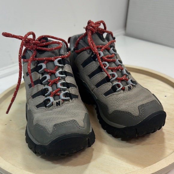 New Balance | Shoes | New Balance 9 Adventure Trail Hiking Sneakers ...
